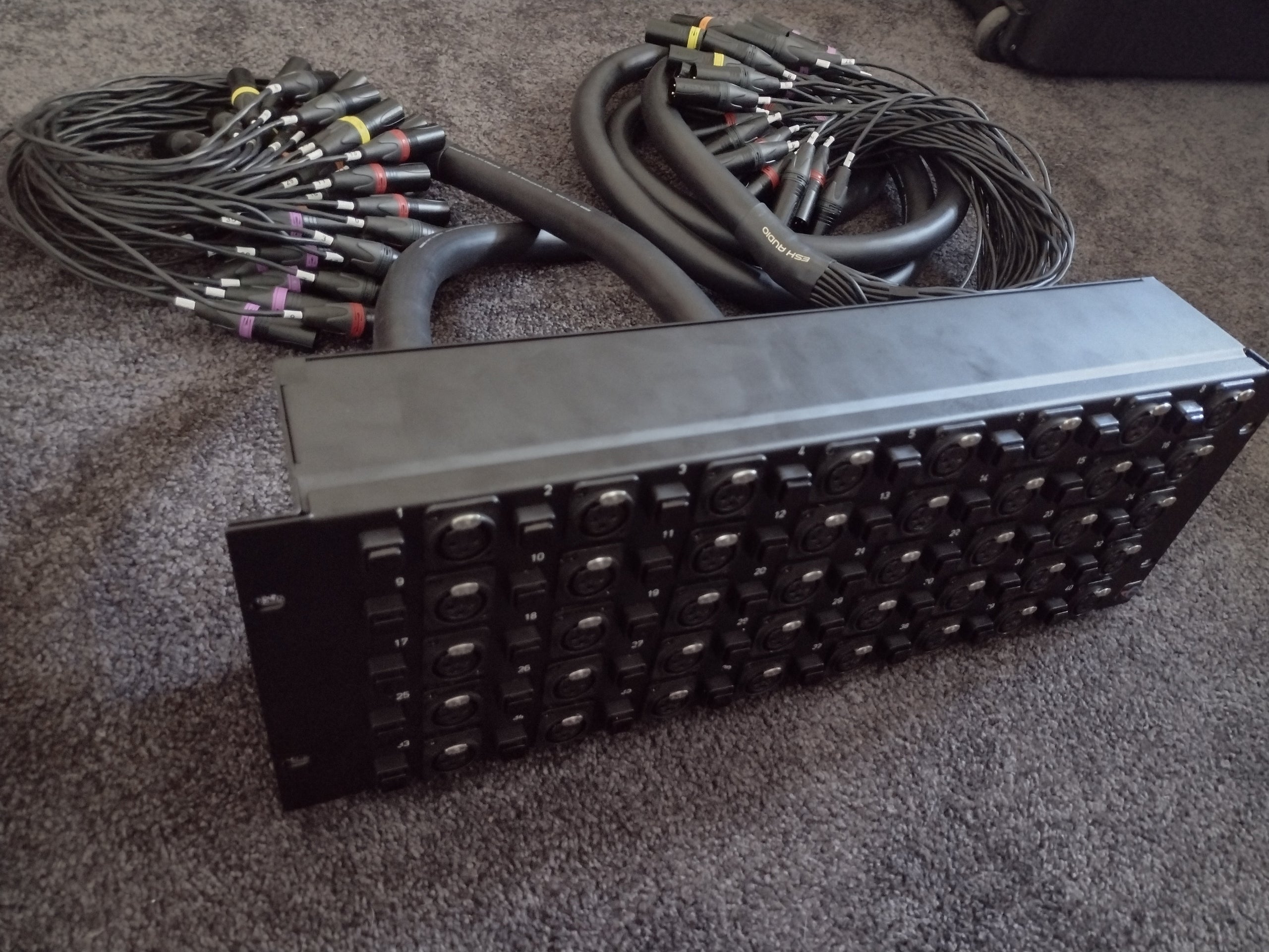 ESH Audio - 3ru or 4ru - 40 Channel Stagebox with Monitor Split ...